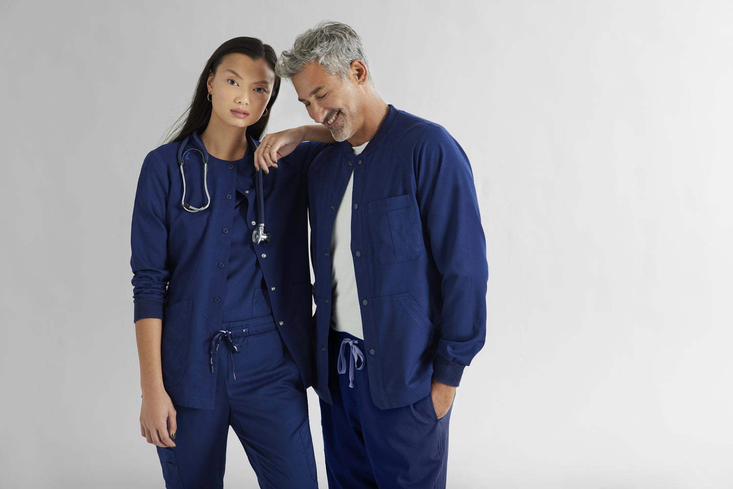 SES Uniforms — Uniformes médicos para dama y caballero